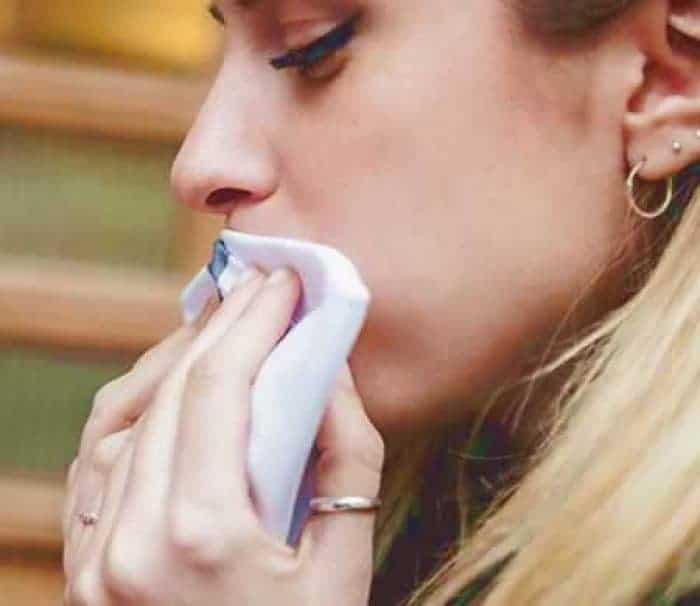 Salivación excesiva o Sialorrea, ¿Qué es? Tratamientos | Clínica Dental ...